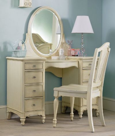 Get Our Stylish Dressing Table For Your Bedroom Styling